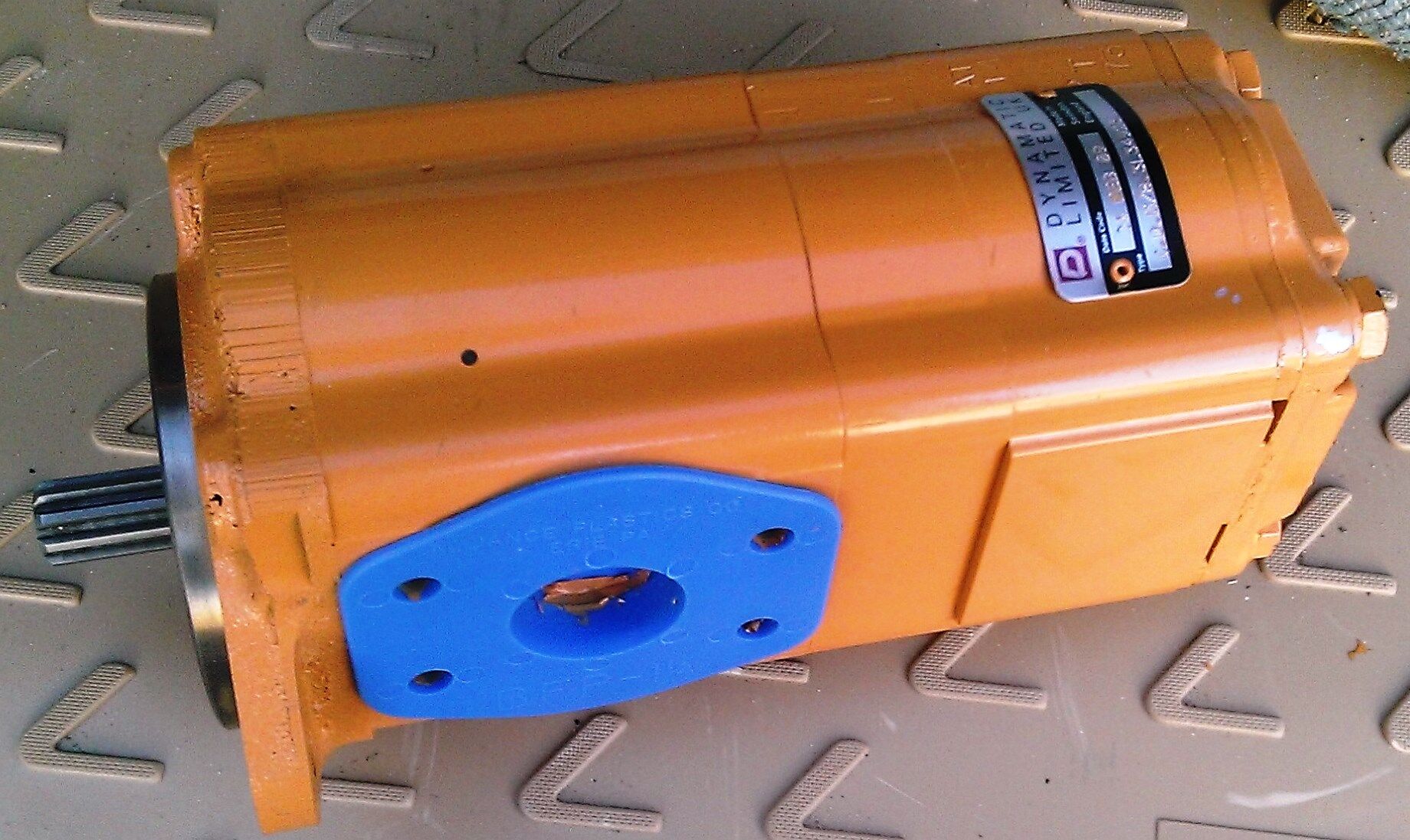 Насос шестеренный C20.5/8.3L GEAR PUMP 34925 Наличие! Turolla Danfoss ...